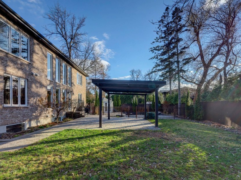 M Real Estate: Envision a World of Possibilities