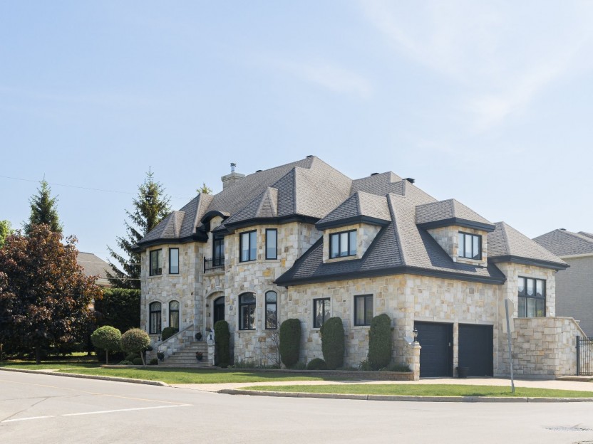 M Real Estate: Envision a World of Possibilities